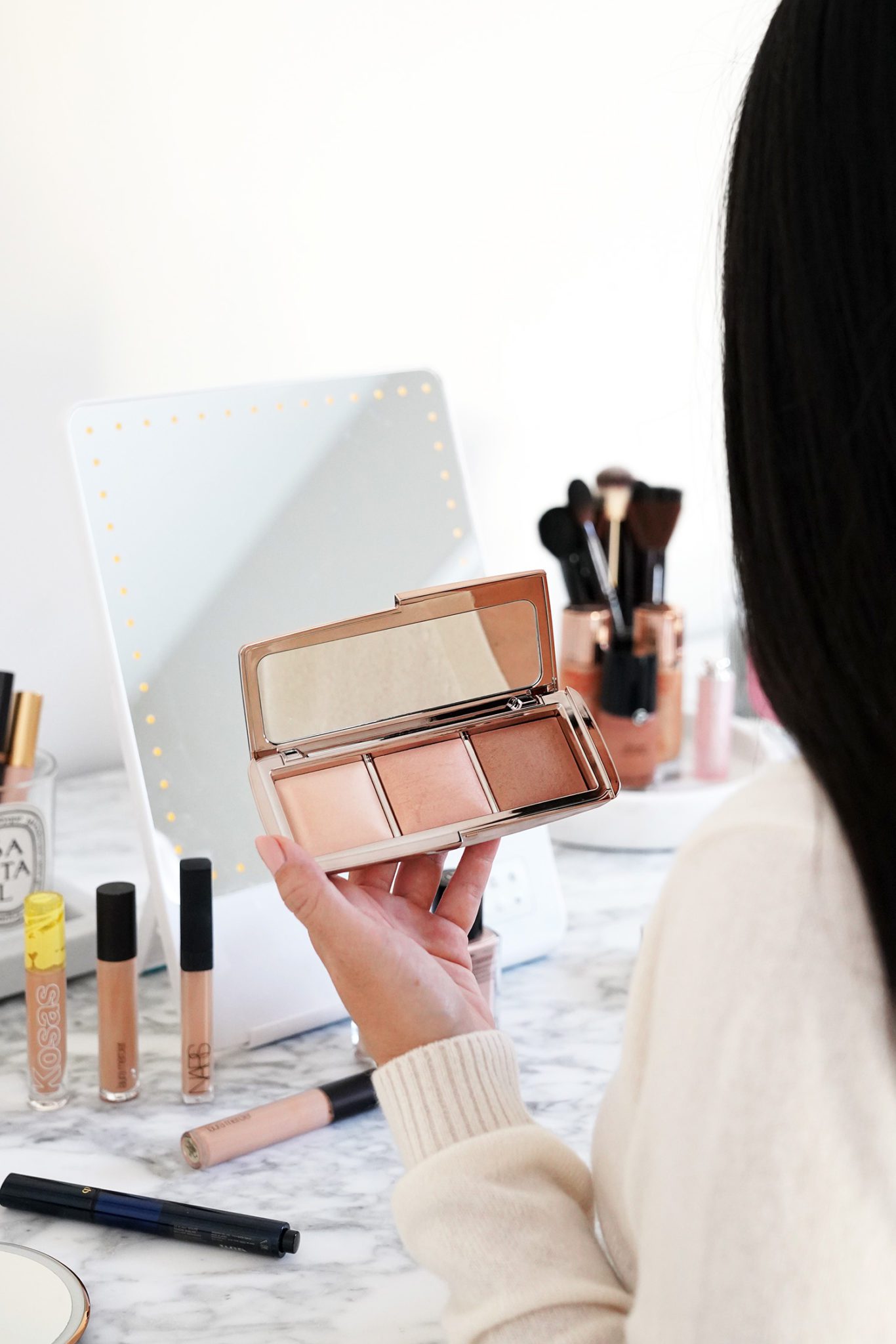 Makeup Favorites for a Natural Flawless Glow - The Beauty Look Book