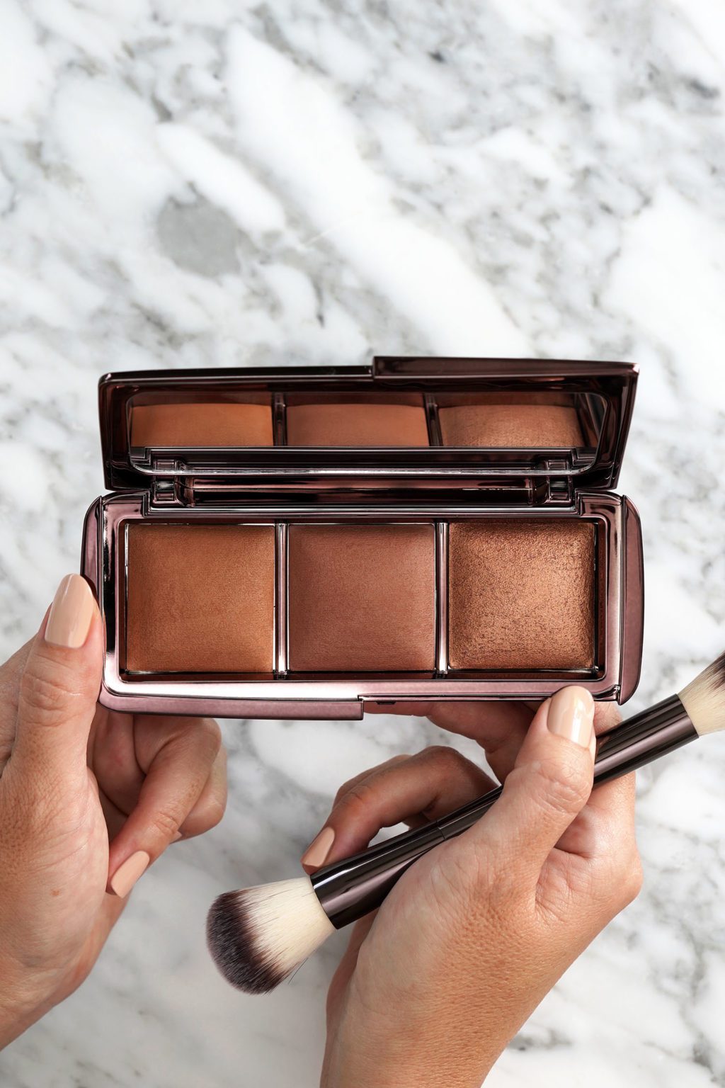 Hourglass Holiday Palettes 2021 - The Beauty Look Book