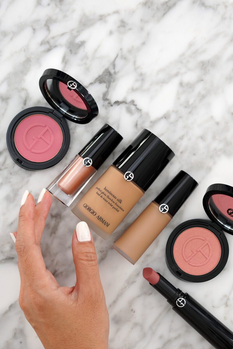 The Beauty Look Book - Beauty Blog, Reviews + Makeup Looks