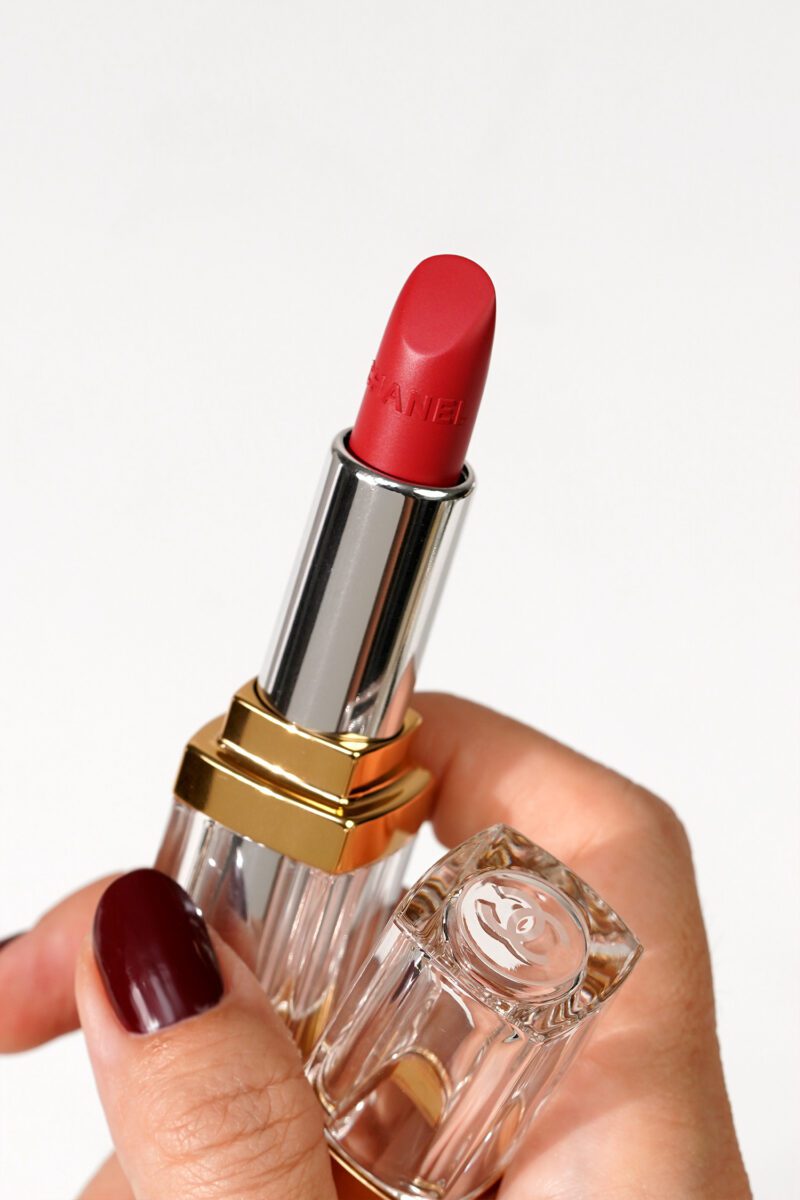 Chanel 31 Le Rouge Satin Lipstick - The Beauty Look Book