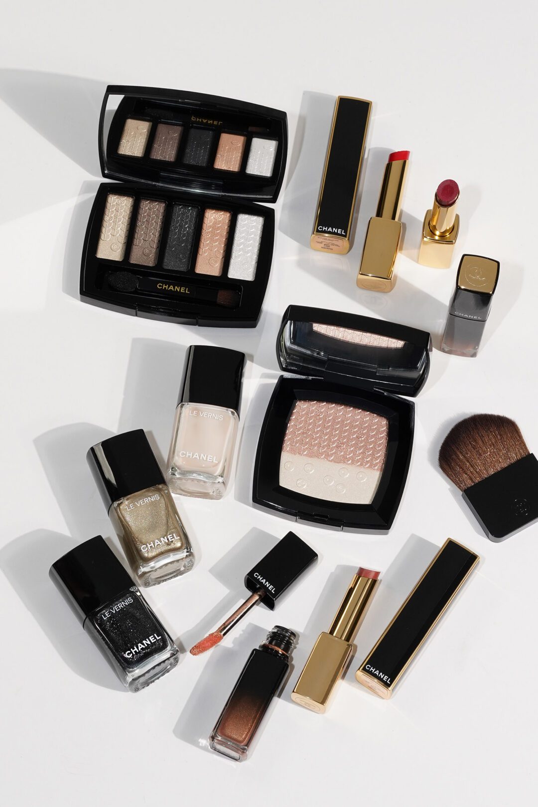 Chanel Holiday 2023 Collection - The Beauty Look Book